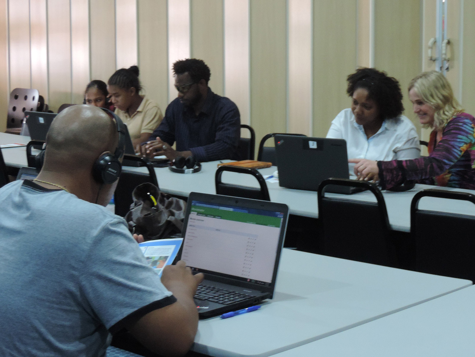 Course in Excel to start next week at the library | Sint Maarten Library